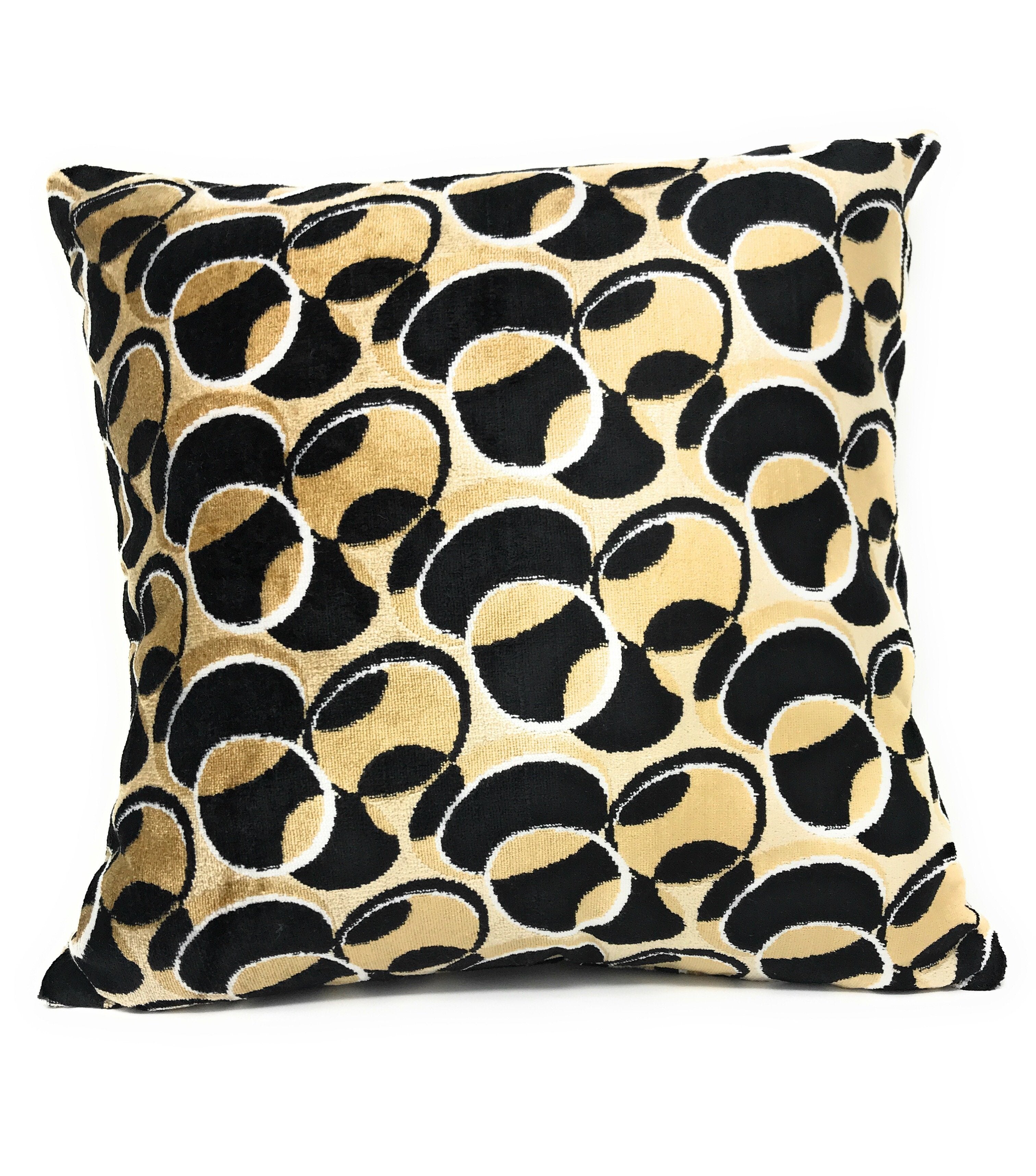 Tache 18 X 18 Inch Geometric Eternal Eclipse Throw Pillow Cover (YLGP-